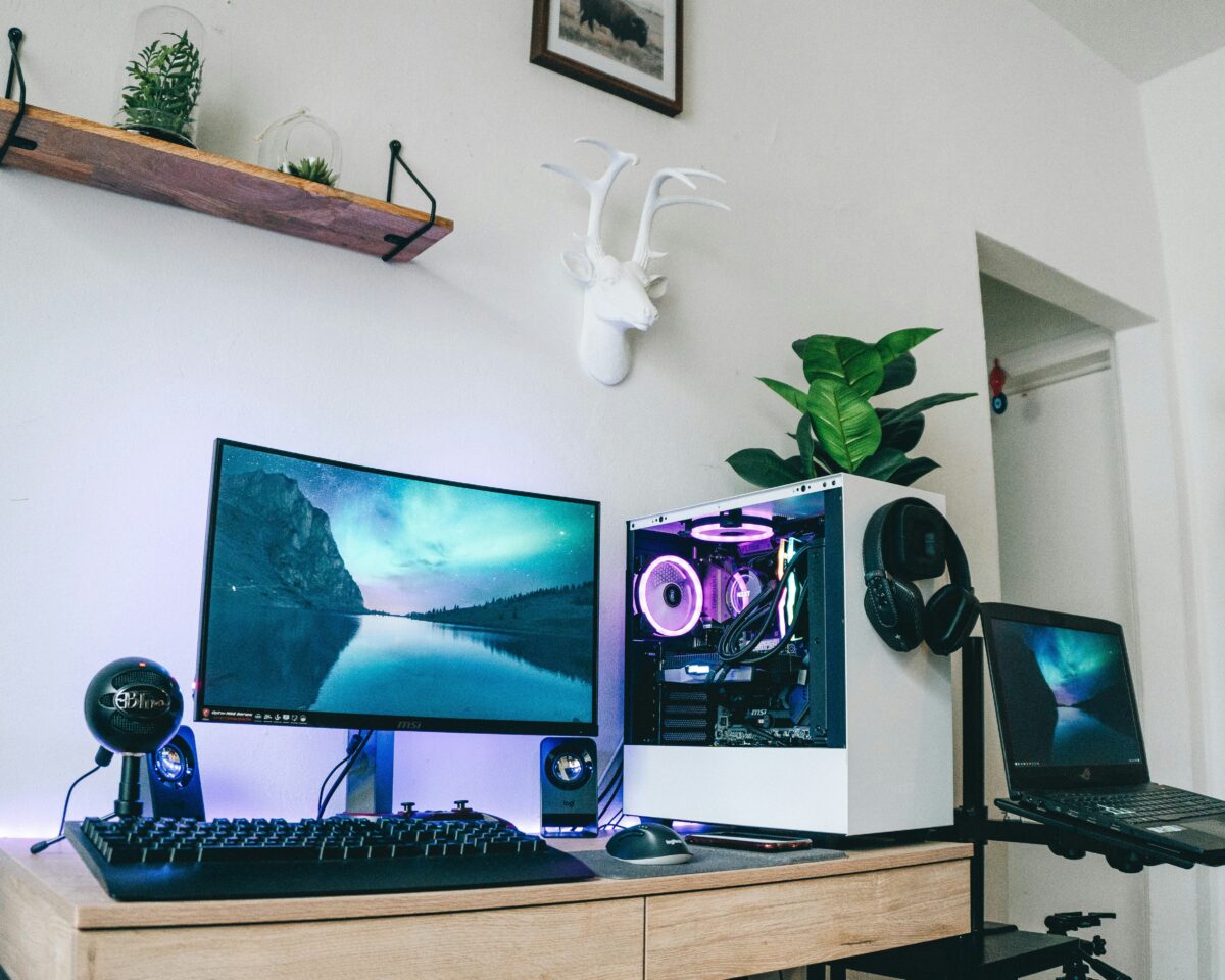 What Is A Desktop Computer? A Reliable Guide - Nerds on Call